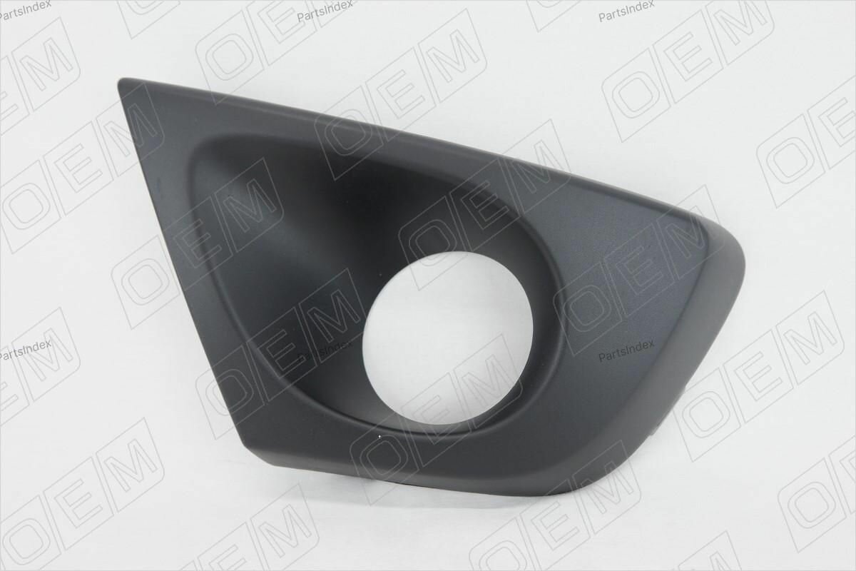Окантовка противотуманной фары левая Renault Duster 1 2015-2020, O.E.M. OEM1330L