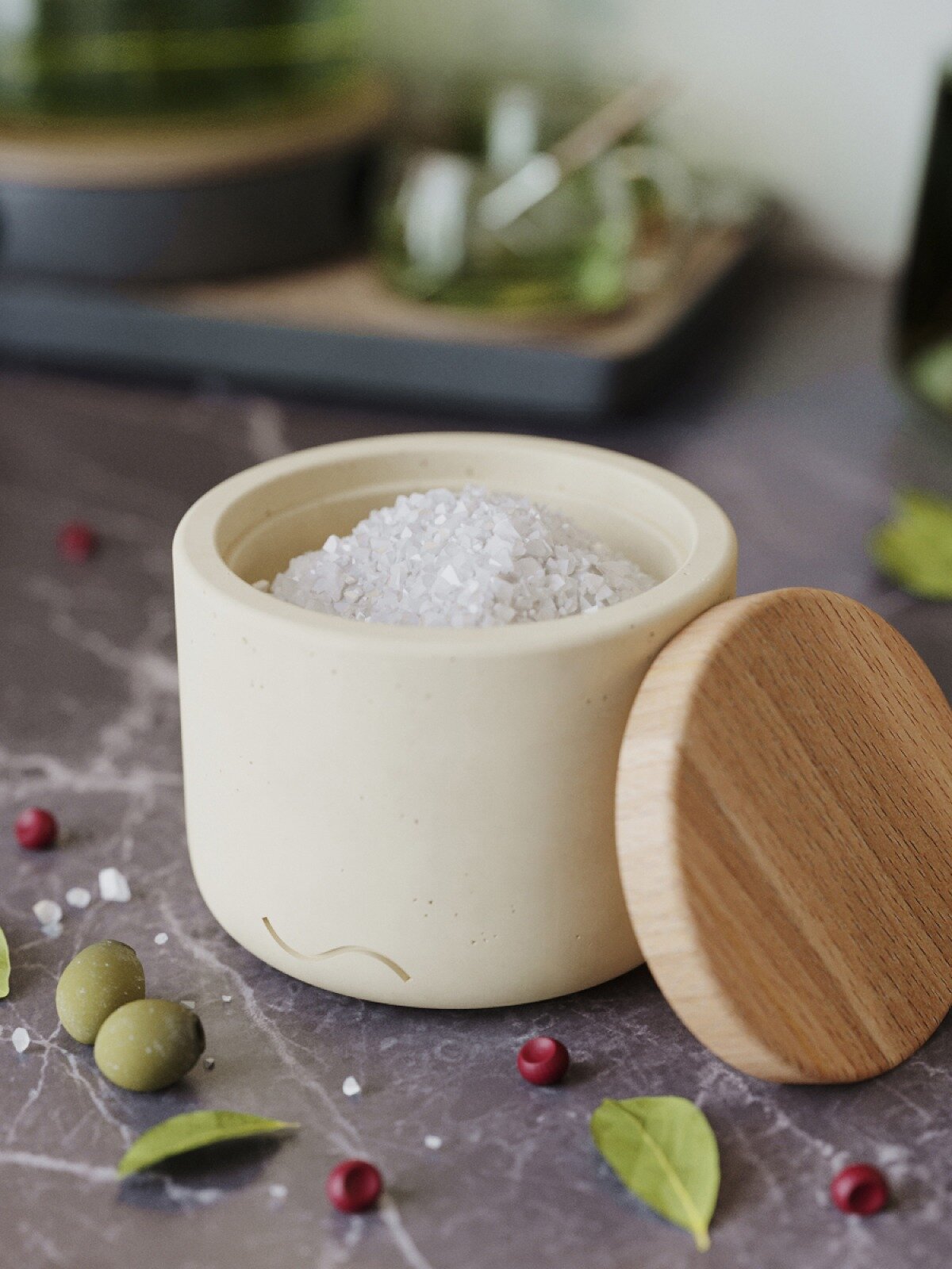 Банка, ёмкость для хранений сыпучих продуктов и специй Astrid XS, с деревянной крышкой, бетон, кремовая матовая