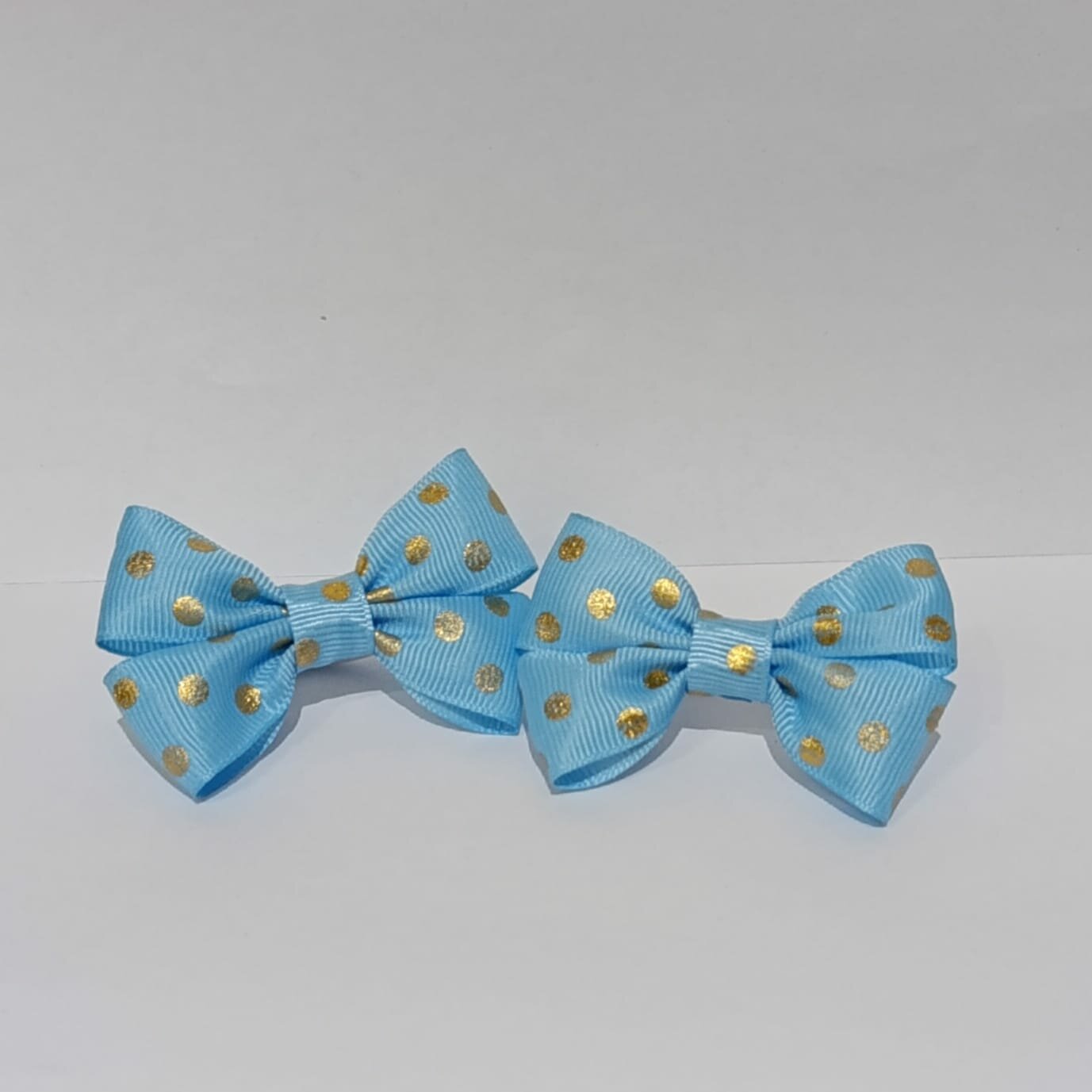Бантики малышки голубые/золотой горох 2 шт, 6-7 см, на резиночках 3 см