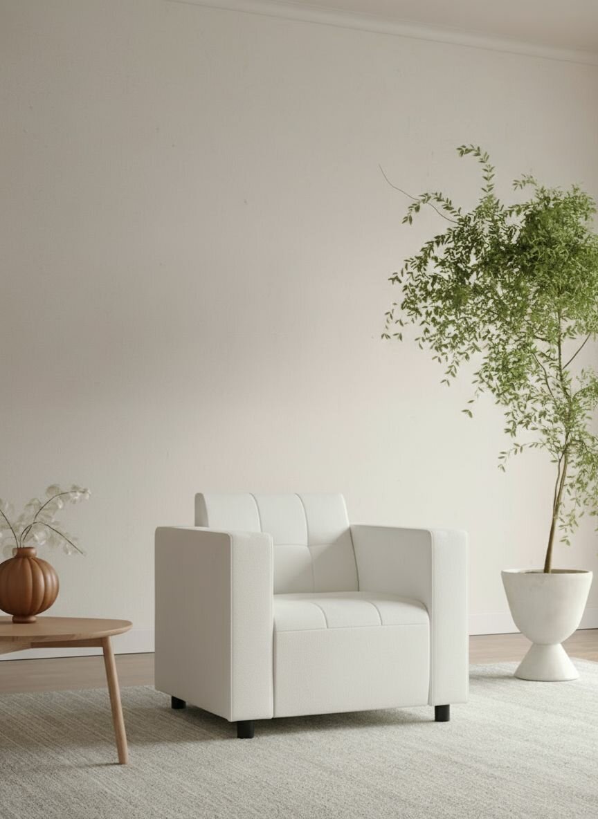 Кресло Альтаир с подлокотниками белая кожа в офис, дом, салон красоты, прихожую, гостиную, зону ожидания.