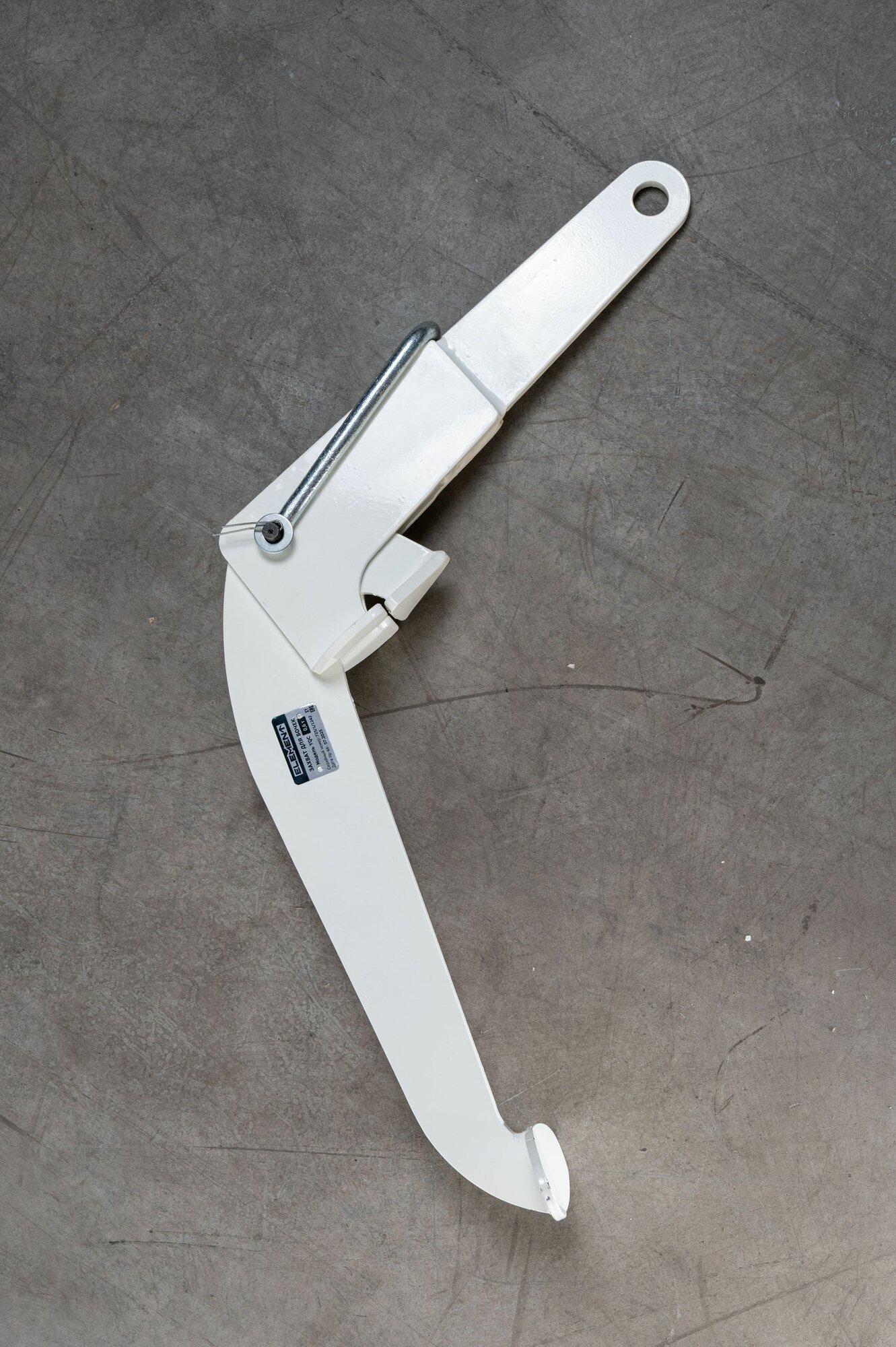 Захват для бочек "бумеранг" ELEMENT YQC, для подъема, 0,6 т, цвет слоновая кость