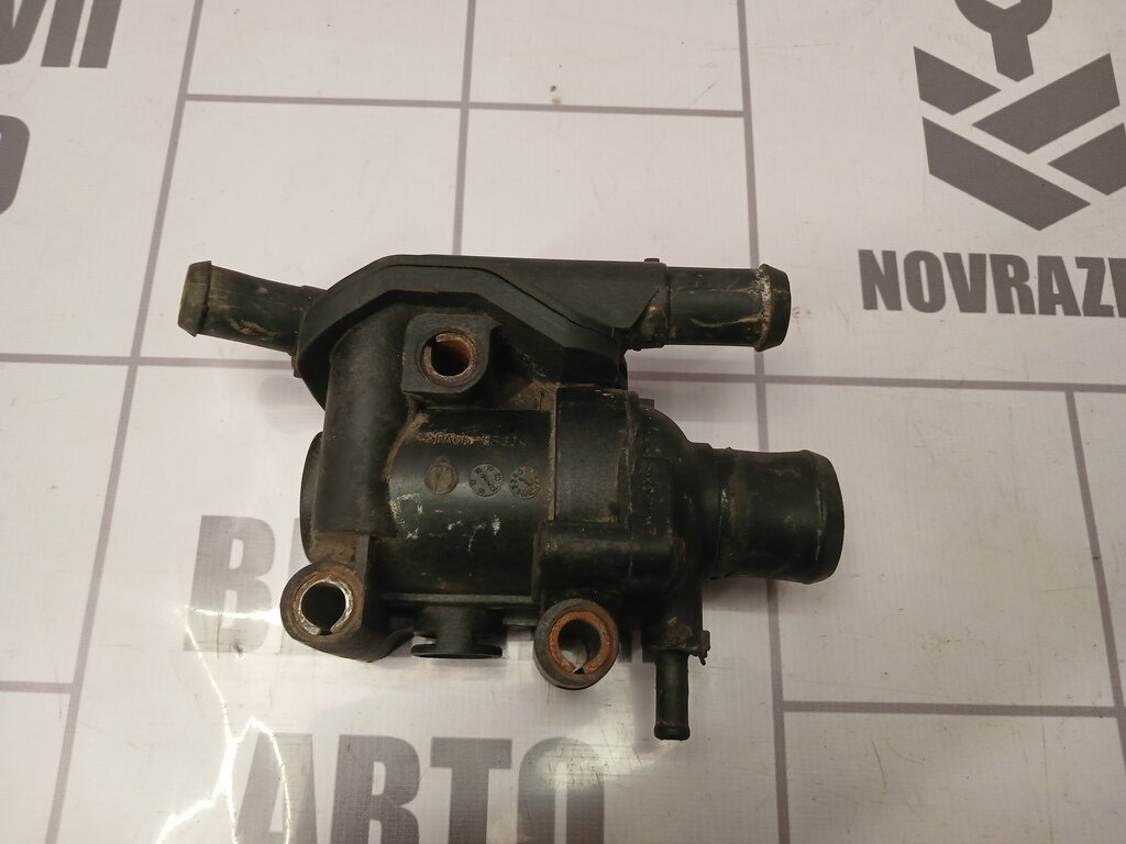 Корпус термостата Ford Focus 1 1998-2004