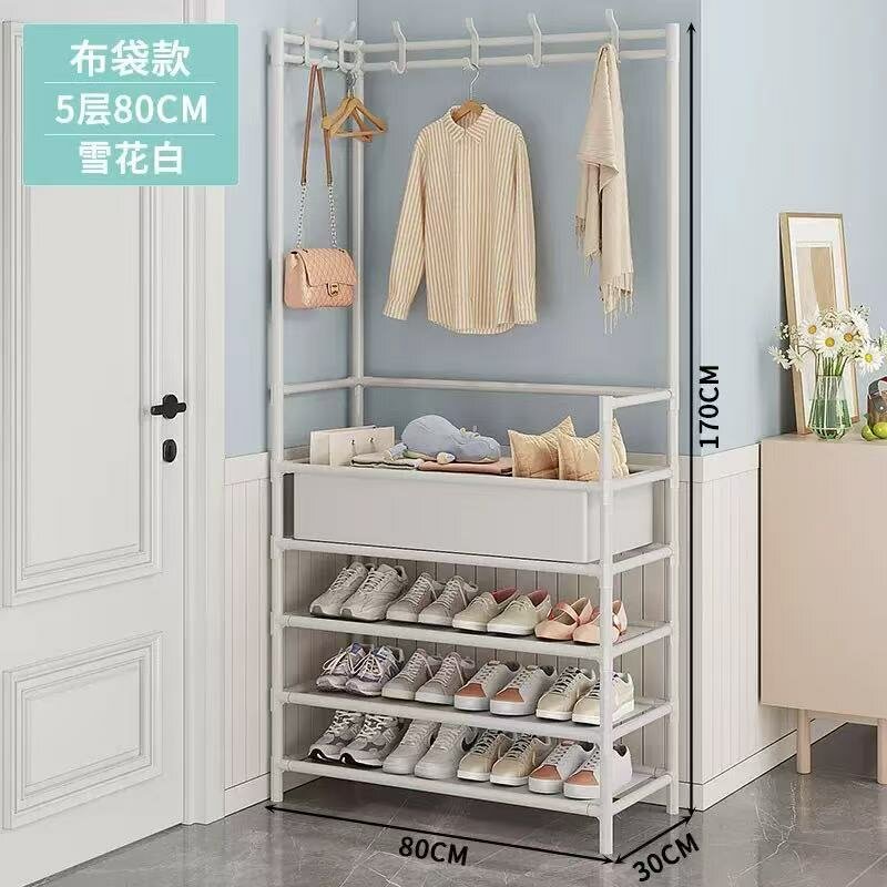 Угловой обувной шкаф с вешалкой — компактный вариант для прихожей и общежития