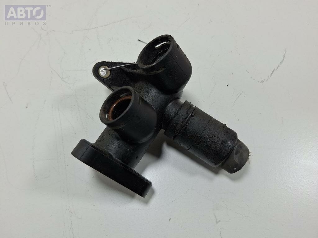 Фланец (тройник) системы охлаждения Audi A4 B5 (1994-2001)