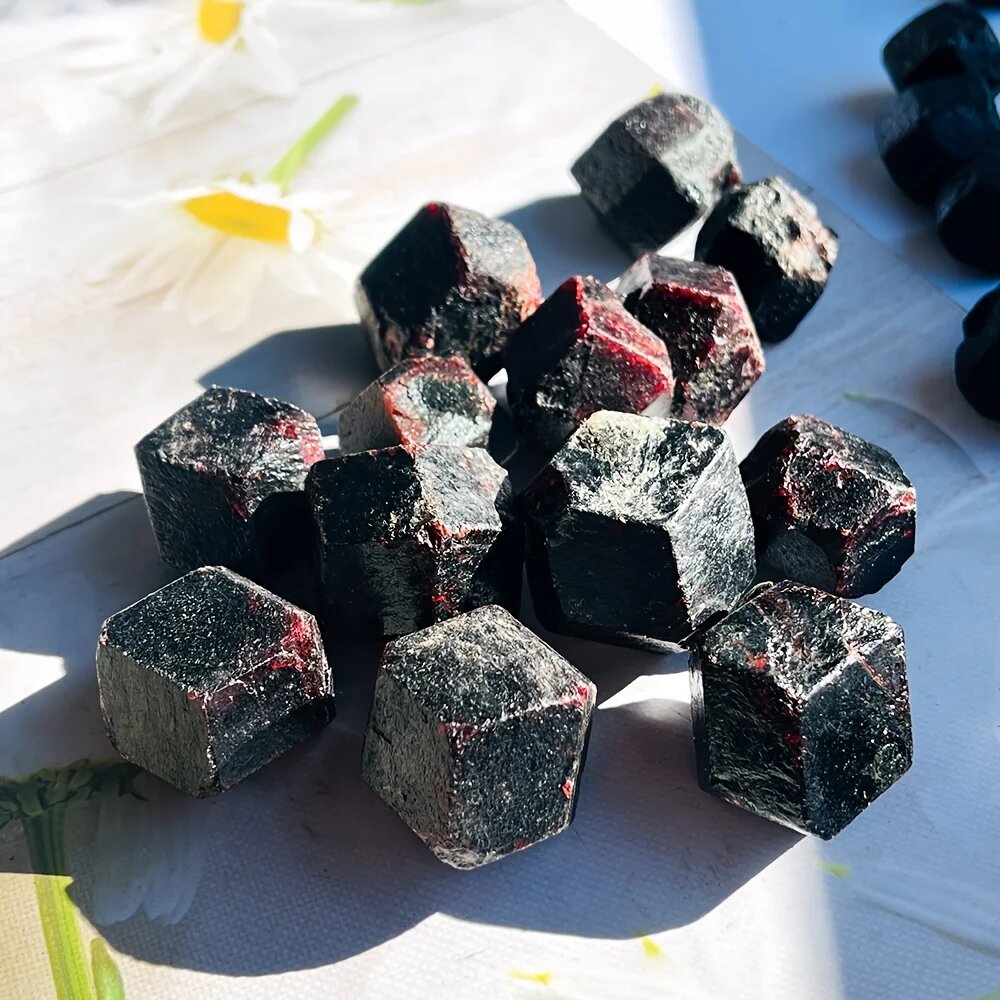 Необработанный красный гранатовый кристалл 3pcs random