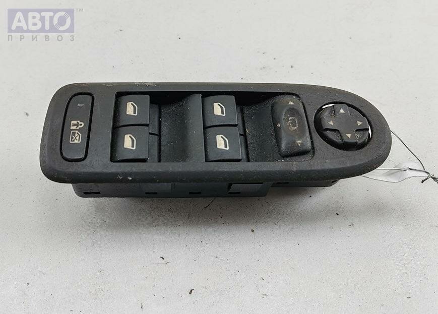 Блок кнопок управления стеклоподъемниками Peugeot 308 T7 (2007-2013)