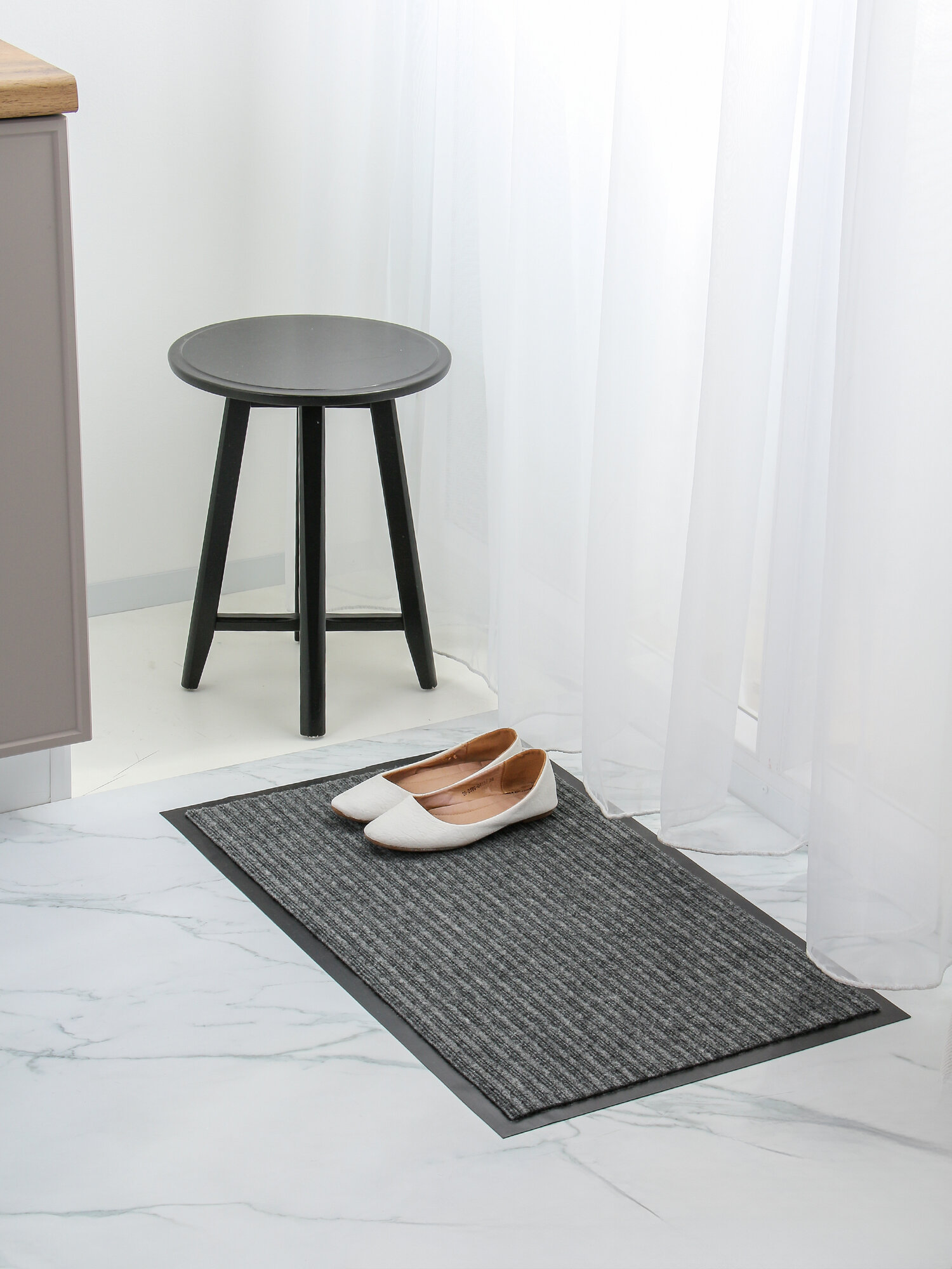 Коврик грязезащитный придверный 50х80 см, серый ворсовый на резиновой основе, влаговпитывающий входной для дома