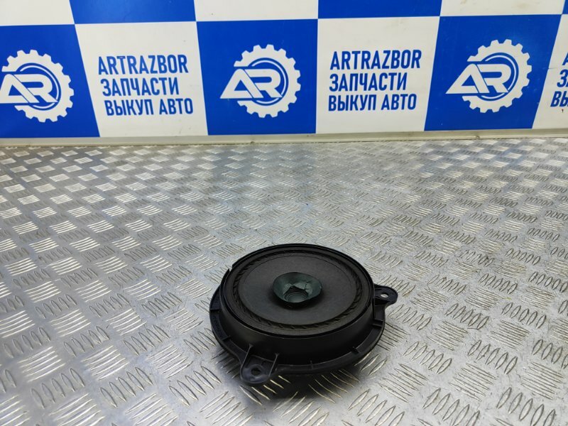 Б/У Динамик Nissan Tiida 1 C11 / Ниссан Тиида 1 C11 1.6 HR16DE 110 Л.С. седан 2013 перед. прав.