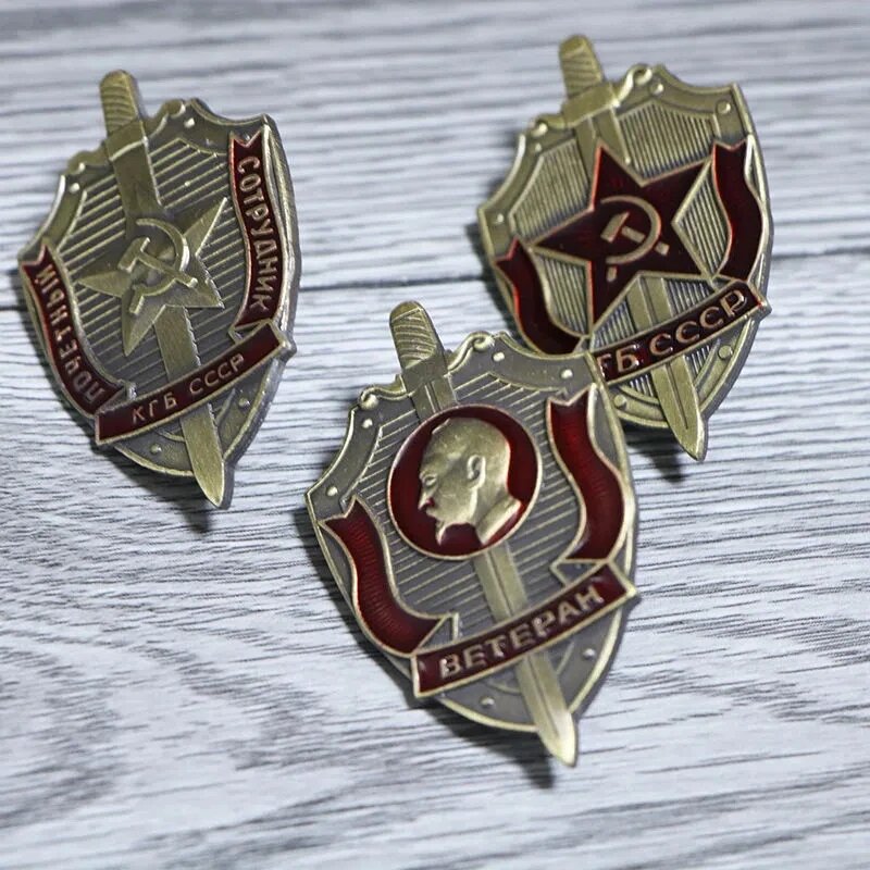 Советский значок KGB красная звезда KGB 3PCS