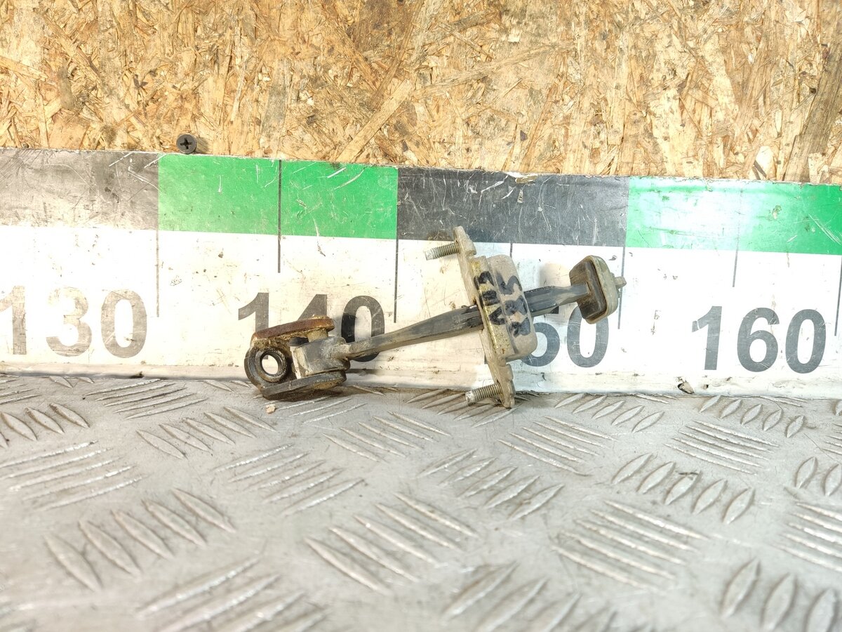 Ограничитель двери задний FORD Mondeo 2000-2007 4736917