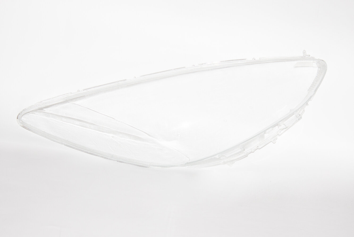 Стекло фары MAZDA 2 DE/ DEMIO (2007-2014) (правое)