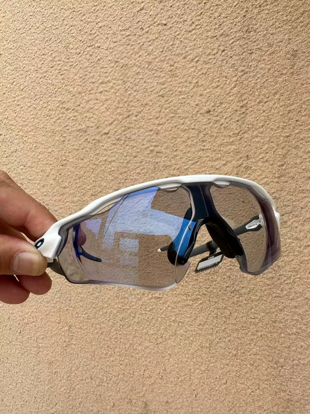 Горнолыжные/сноубордические очки Oakley Radar EV 9208 с металлической оправой