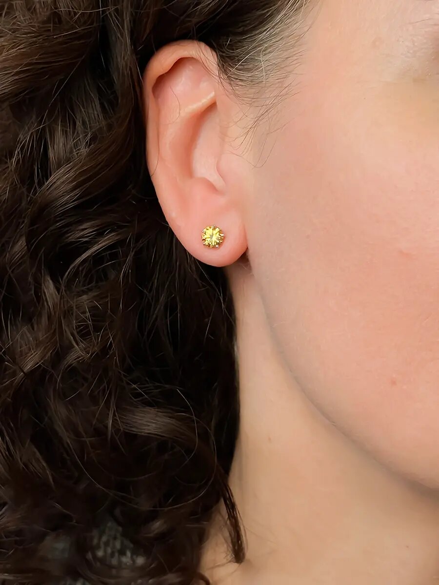 Серьги пусеты, серебро, 925 проба, родирование, сапфир синтетический