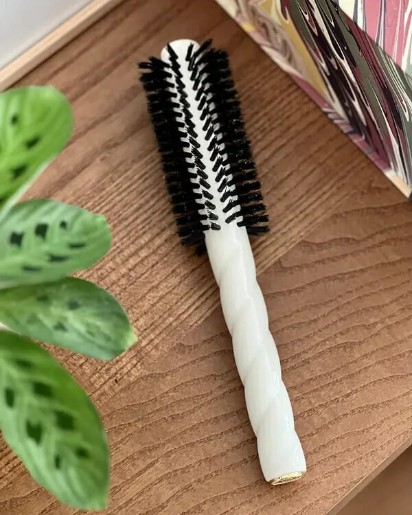 La bonne brosse Щетка для укладки волос N.05 The Round Blowout HairBrush Volume & Style, Creamy White
