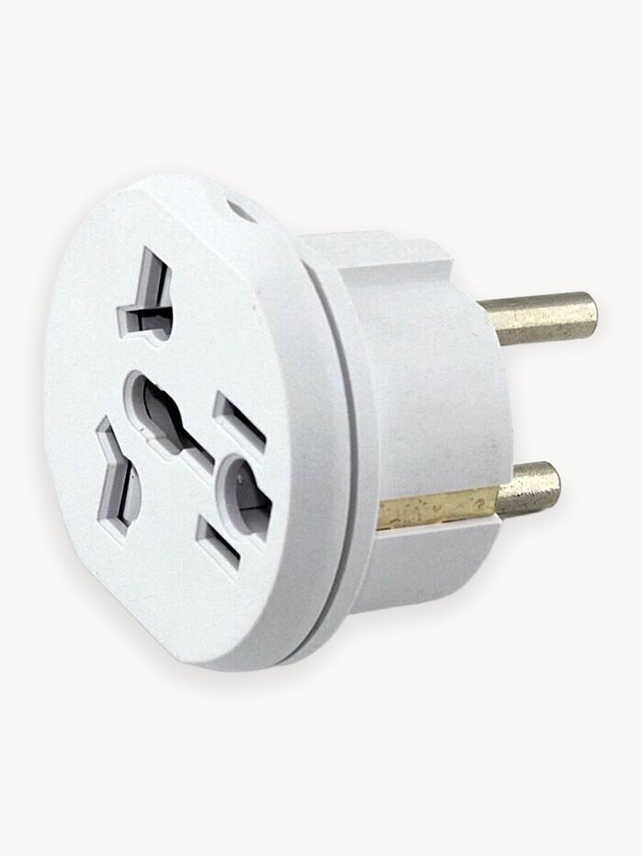 Сетевой универсальный переходник белый