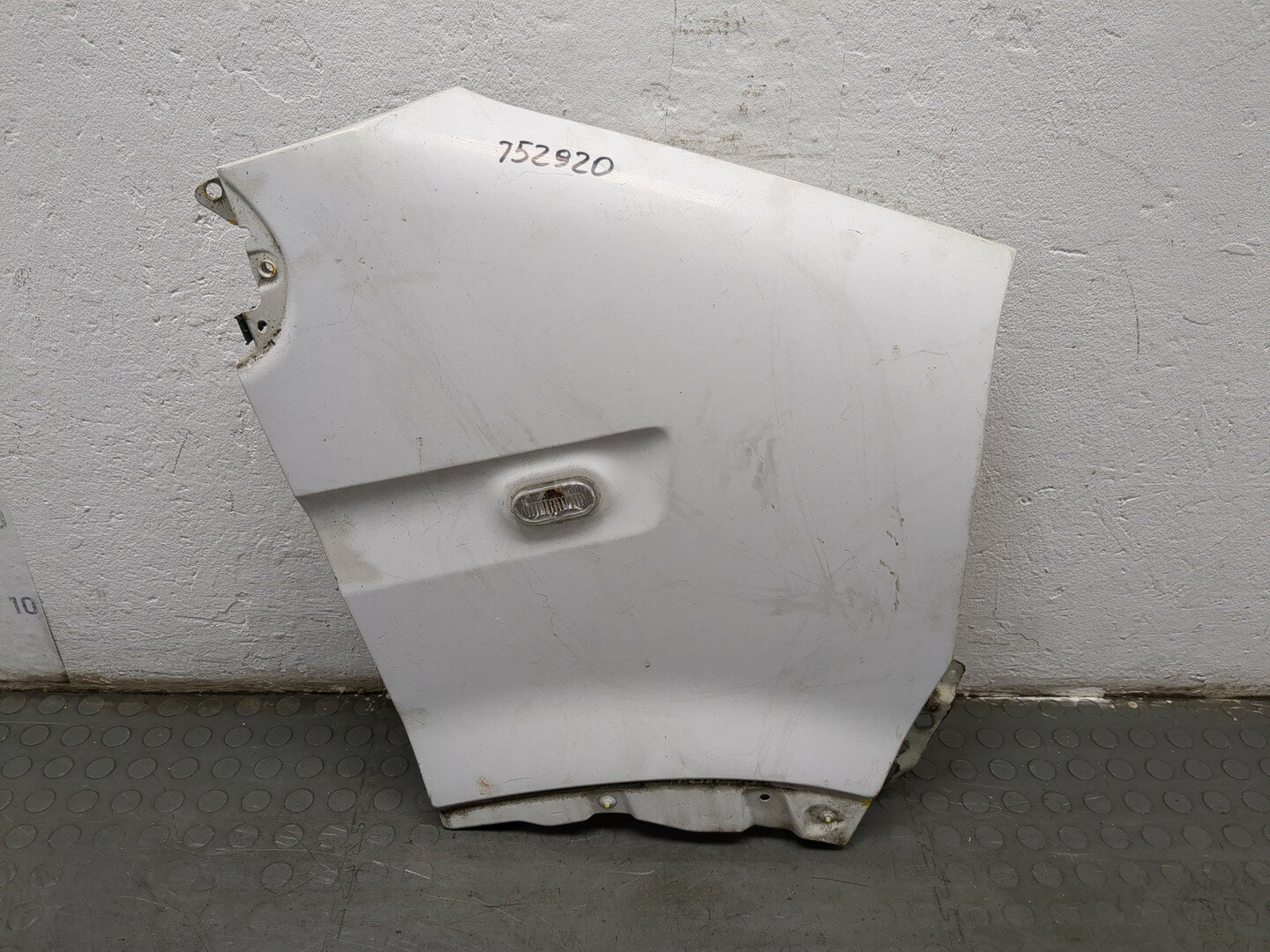 Крыло правое переднее Opel Movano Б/У