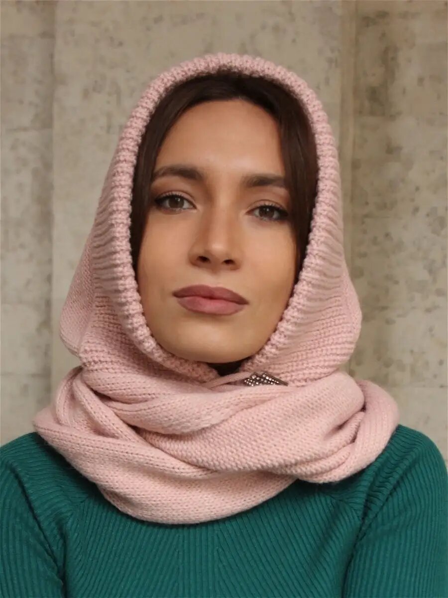 Капор Осень-зима 2026 для женщин