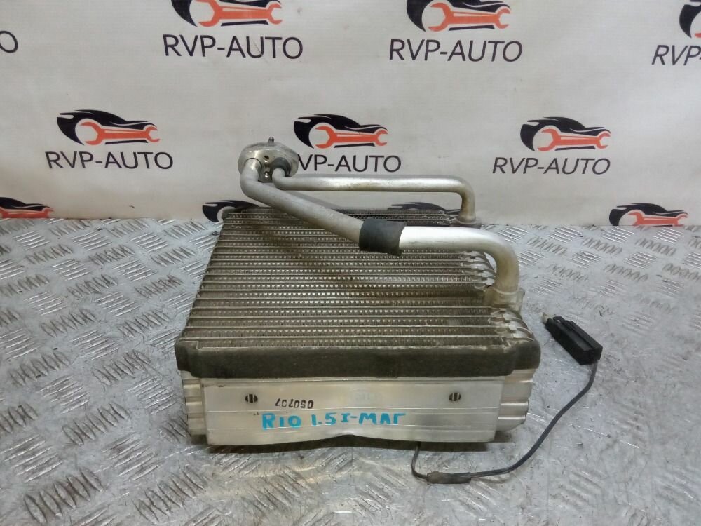 Испаритель кондиционера Kia RIO DC 2000-2005 0K30A61J10A