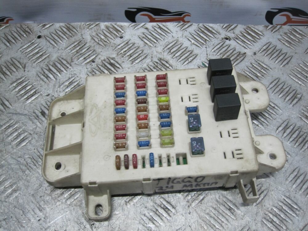 Блок предохранителей Chery Tiggo T11 2.0 2005-2015 T113723060