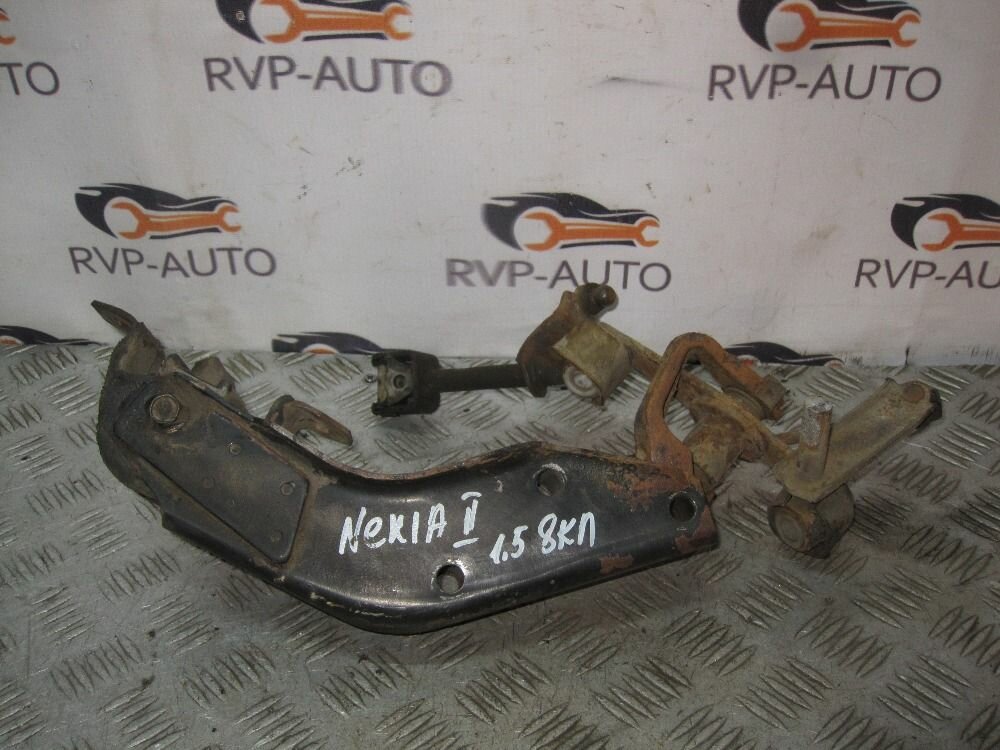 Кронштейн двигателя Daewoo Nexia 1.5 8кл 1995-2016