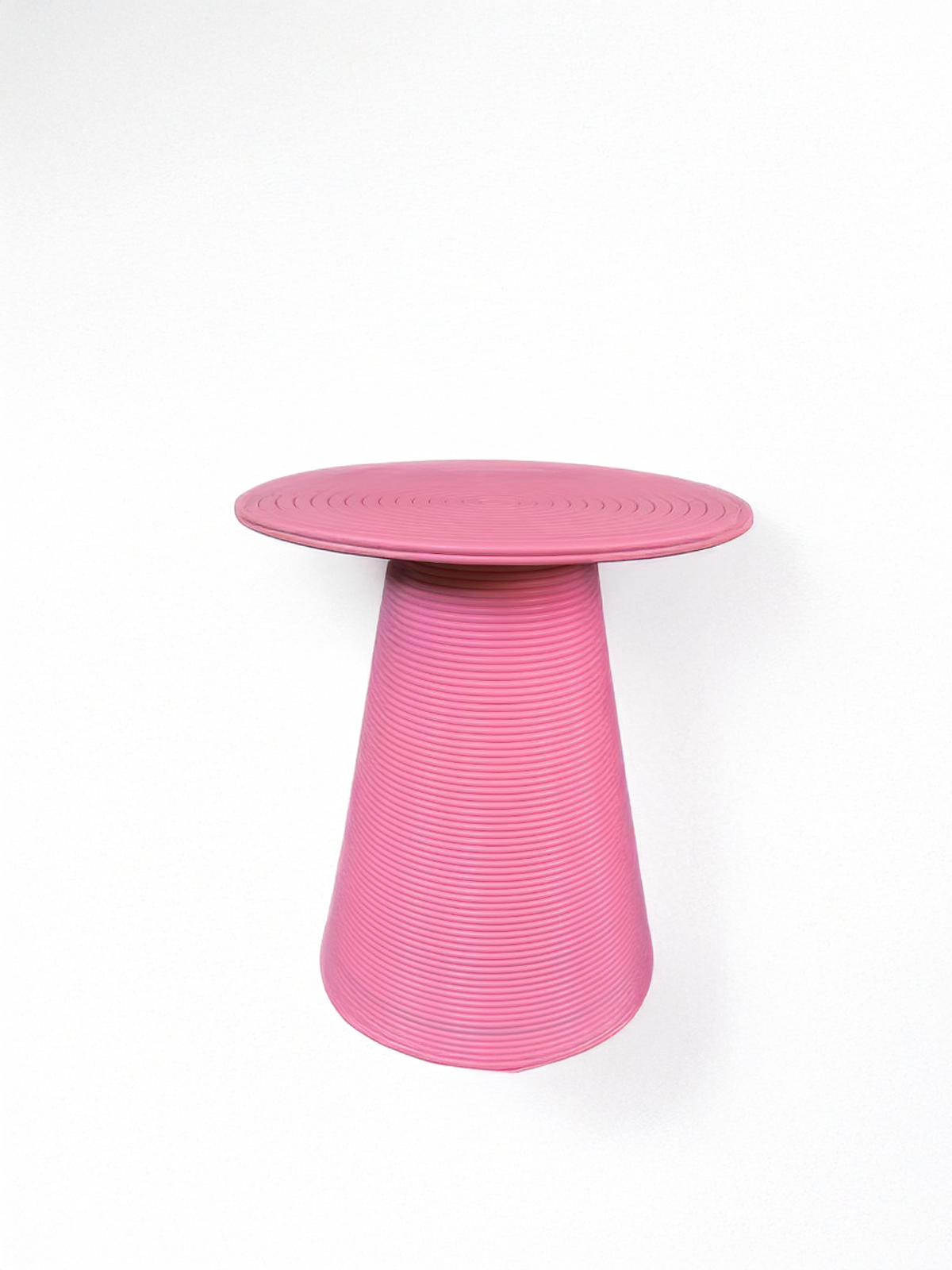 Журнальный столик из переработанного пластика, 3D печать, цвет - розовый