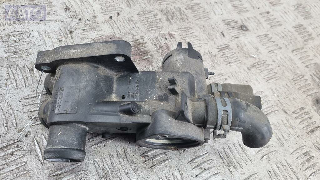 Корпус термостата Volkswagen Golf-4