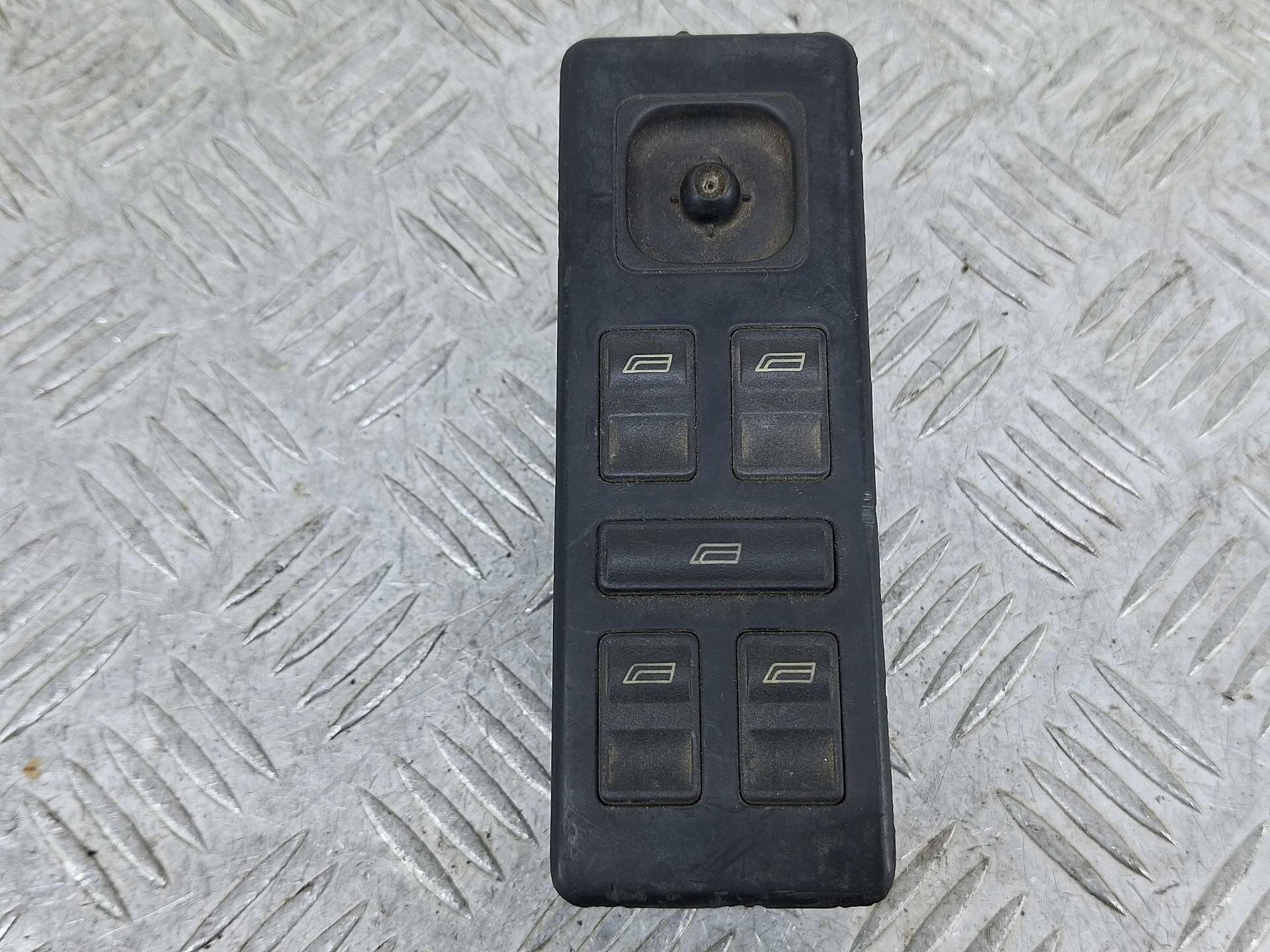 Блок управления стеклоподъемниками Mercedes-Benz Vito W638 (1996 - 2003)