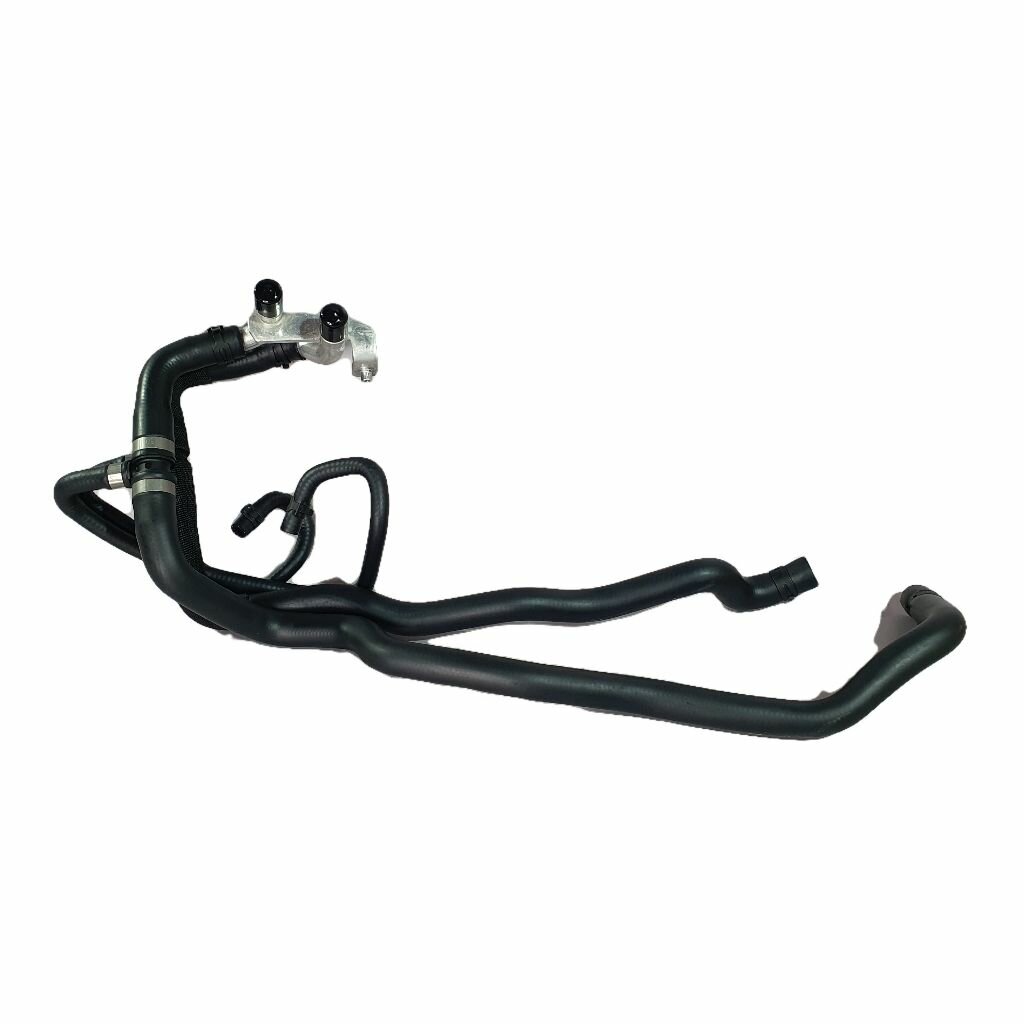 Патрубок отопителя Range Rover L322 Sport L320 4.2 V8 LR006147