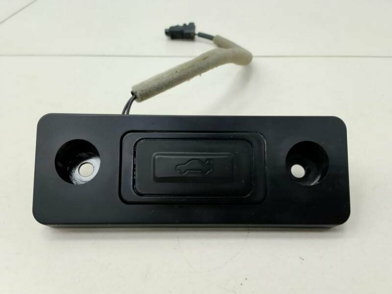 Кнопка открывания багажника JAC J7 2020 кат.номер: 3750310U7300 3750311U7300