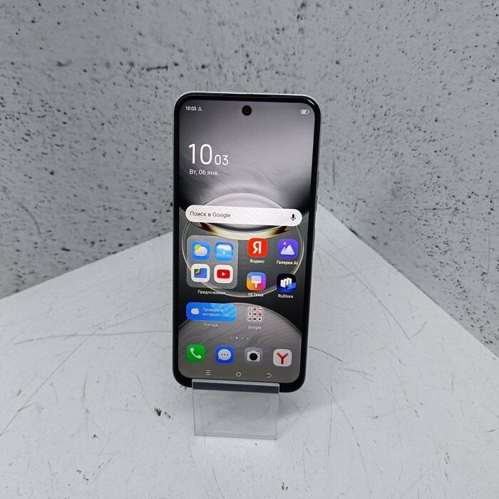 Смартфон Tecno SPARK 30C 4/128 Белый