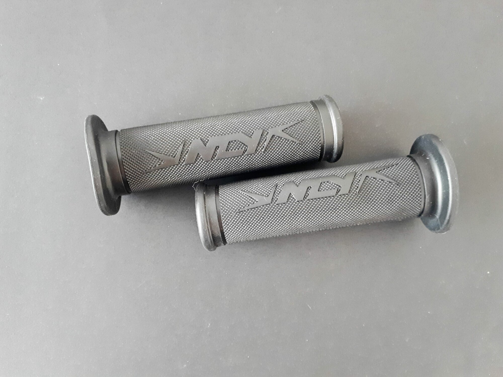 Ручки руля для мотоцикла , питбайка скутера, мопеда (грипсы)