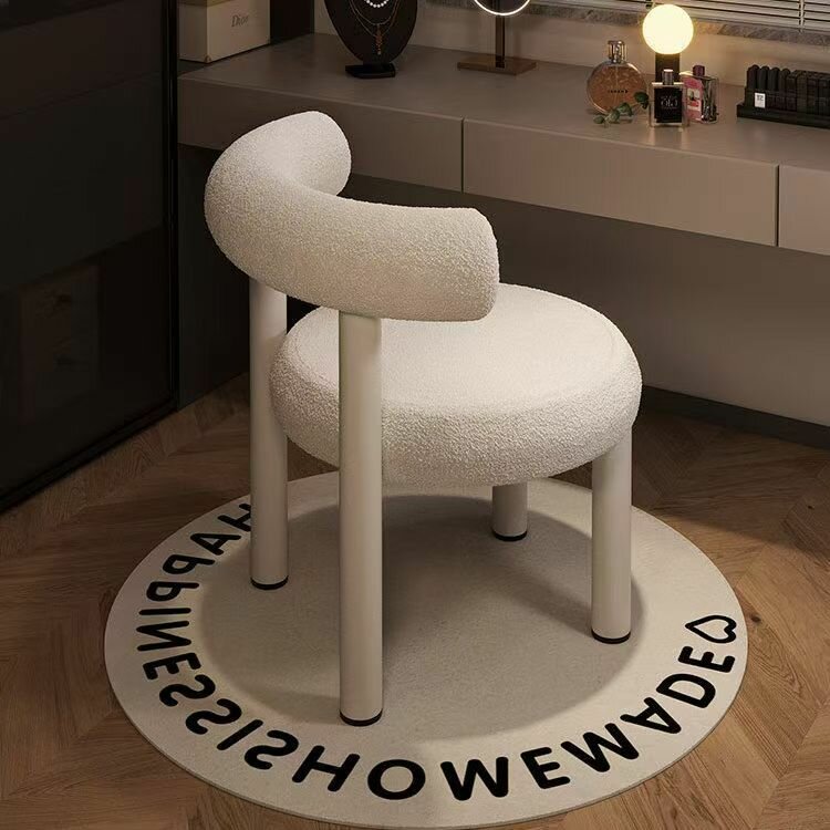 Легкое роскошное кресло в простом стиле ретро из кашемирового материала , используемое для макияжа спальни и офиса