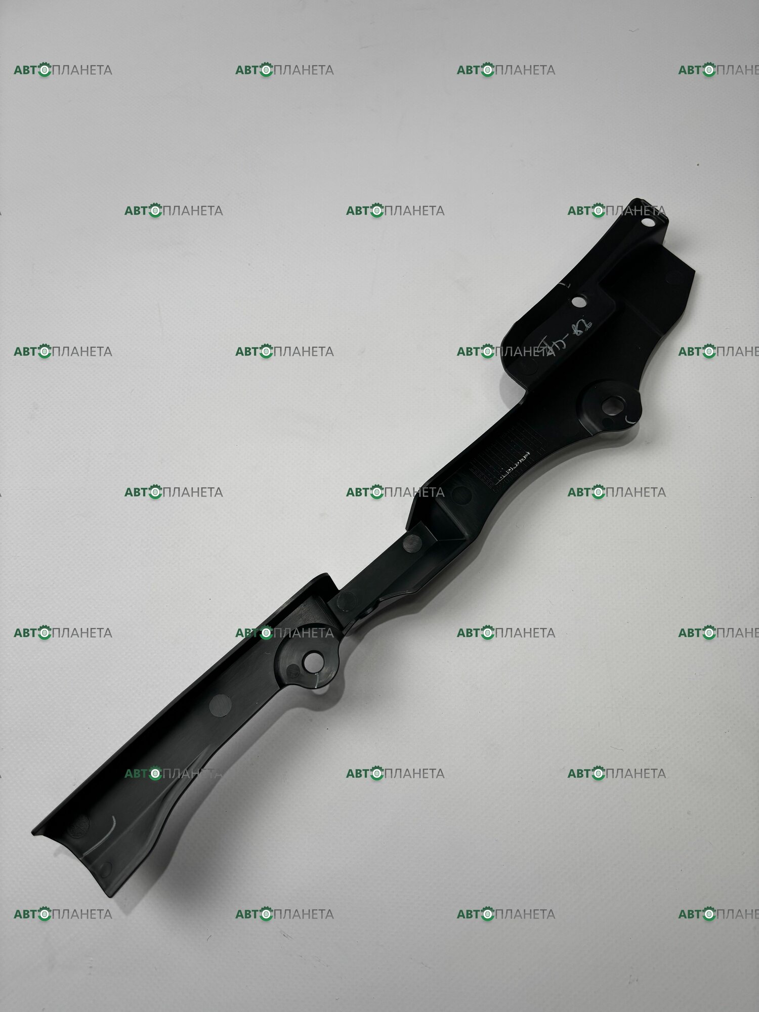Накладка переднего крыла Оригинал Mitsubishi 5220J721
