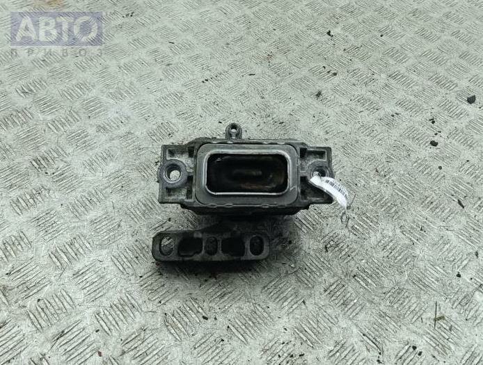 Подушка крепления двигателя Volkswagen Golf-5 Plus