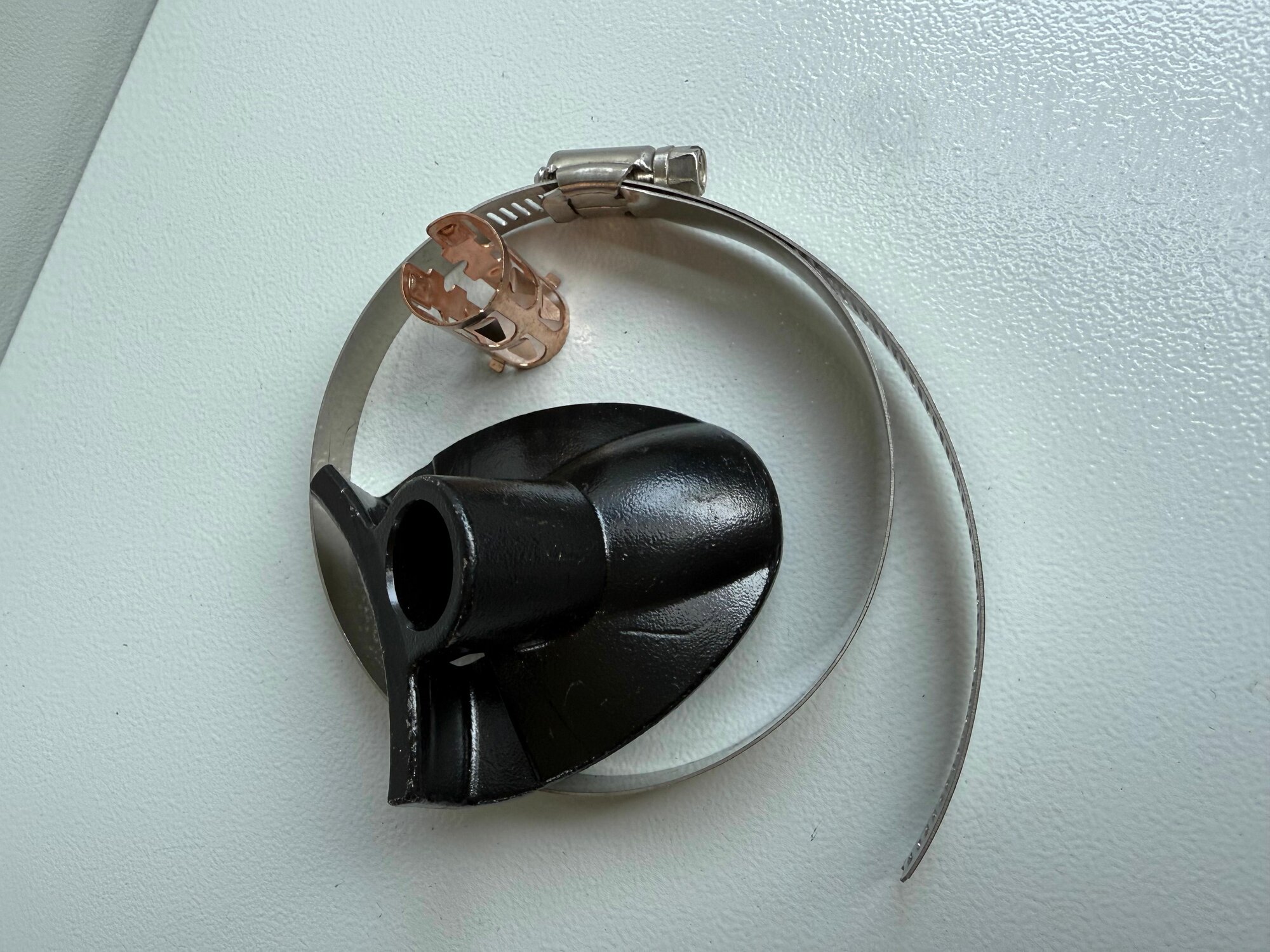 Держатель датчика ABS Schmitz