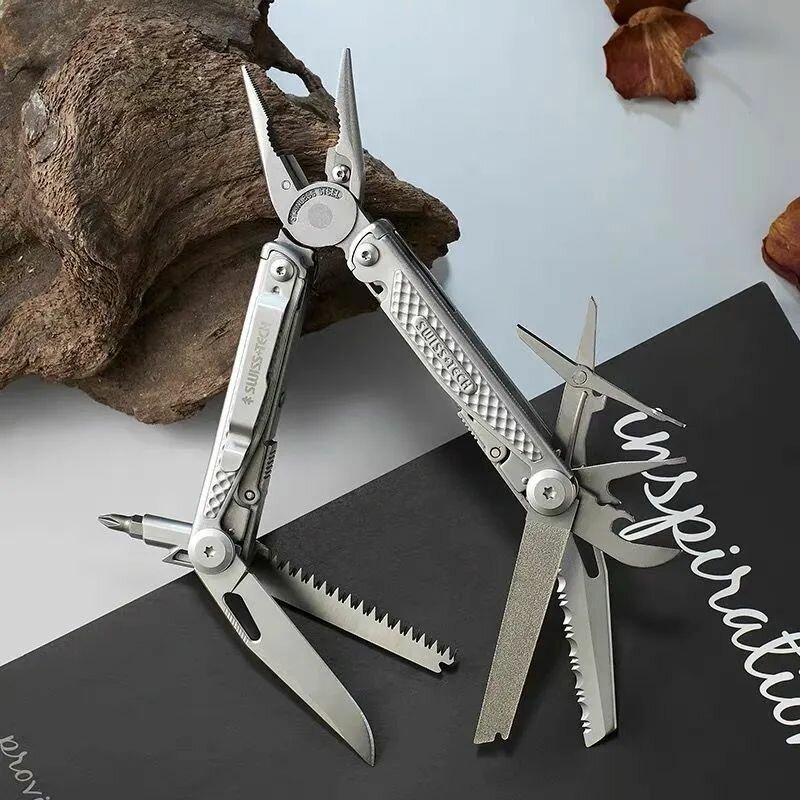 Мультитул для выживания и походов Swiss+Tech компактный набор инструментов с ножом, кусачками, отвертками и открывалкой