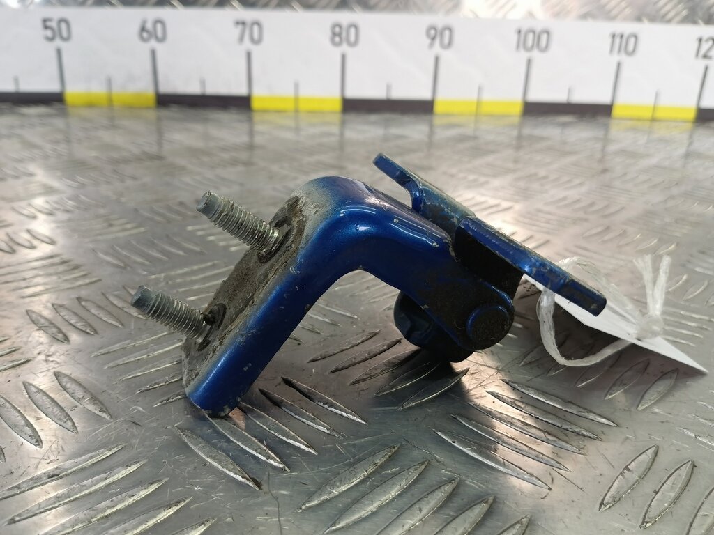 Петля двери задней Б/У для SUZUKI Grand Vitara II (2005—2008) 6944063J00