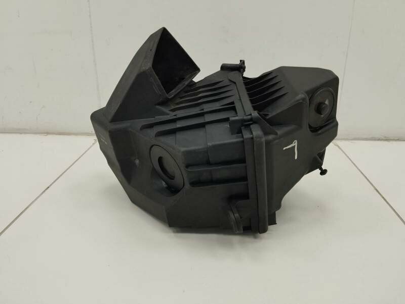 Корпус воздушного фильтра Volkswagen Phaeton 2007-2016 кат.номер: 3D0128601F 3D0128607J