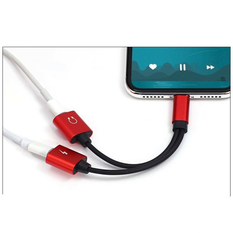 Разветвитель двойной lightning с инфракрасным покрытием для удобного использования аудио красный