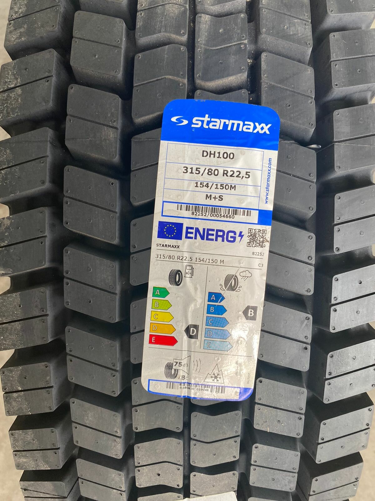 Автошина 315/80R22.5 18pr 154/150M DH100 STARMAXX TL (ведущий)