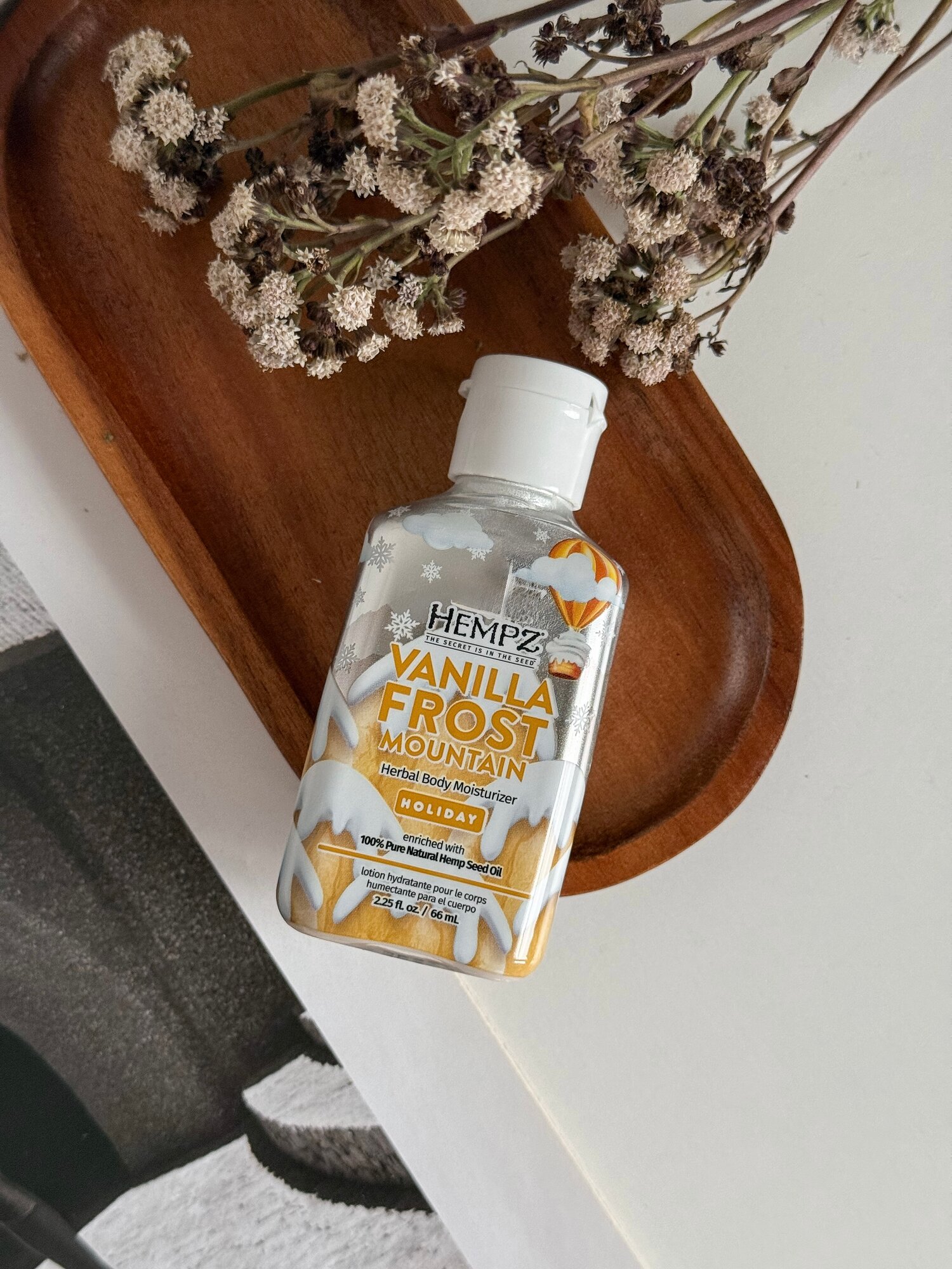HEMPZ молочко для тела Свежая ваниль Vanilla Frost Mountain 66 мл