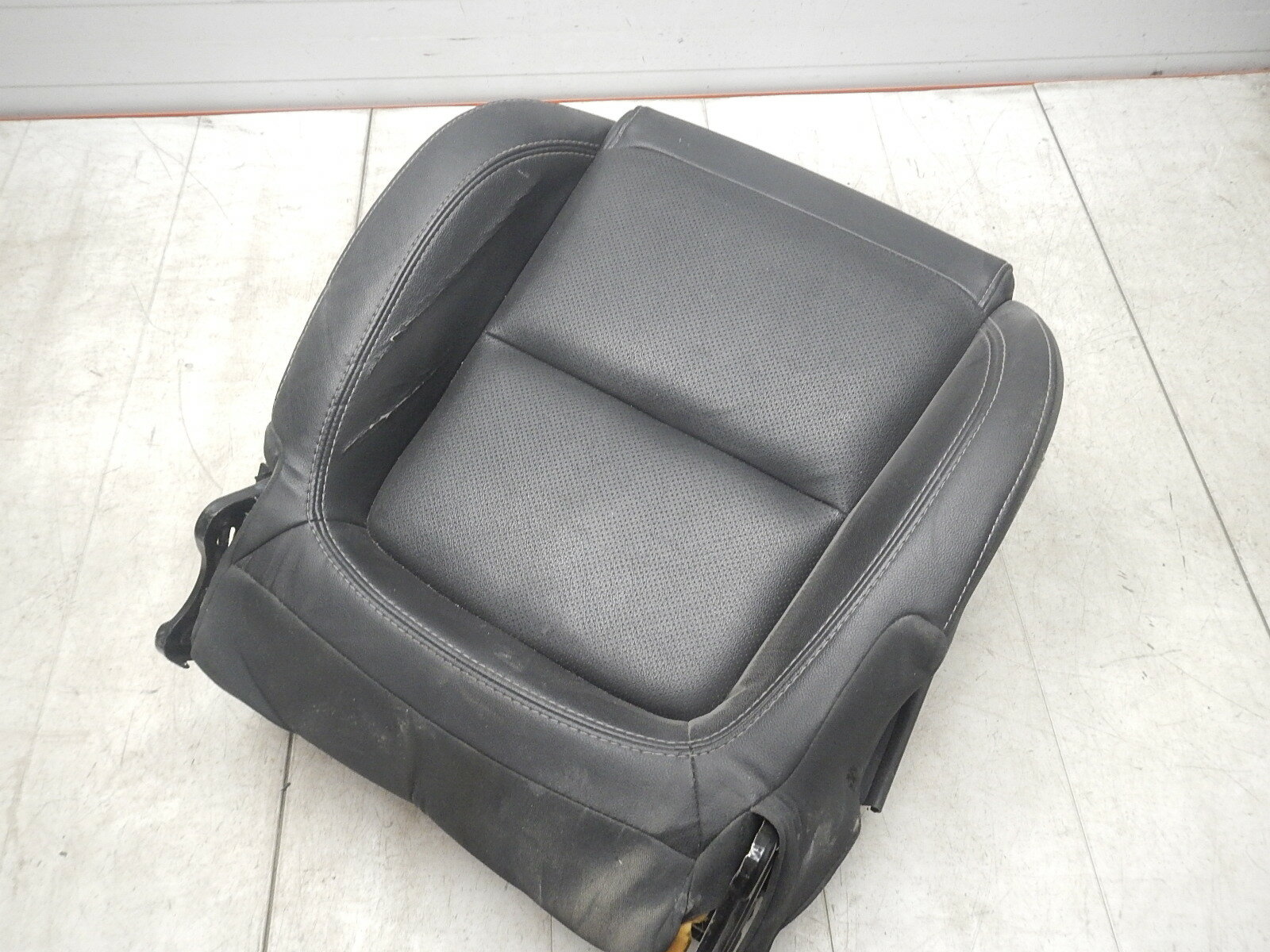 Б/У Сиденье переднее левое, Chery (Чери)-TIGGO 4 (17-) Chery TIGGO 4 (17-) Потертости, порез. 628844 CHERY арт. T1568000...