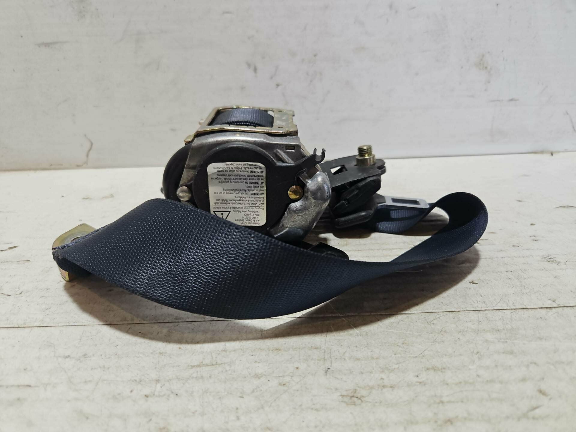 Ремень безопасности передний правый Mercedes-Benz E W210 рест. 2002