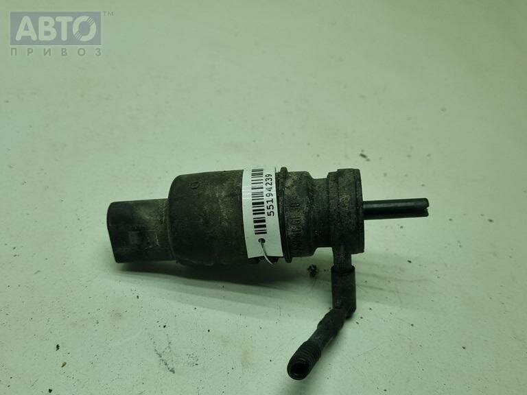 Насос (моторчик) омывателя стекла Volkswagen Passat B5+ (GP)