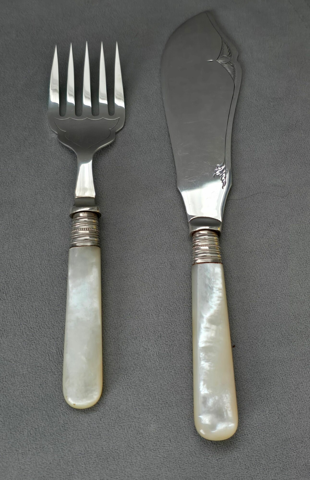 Антикварные приборы для рыбы