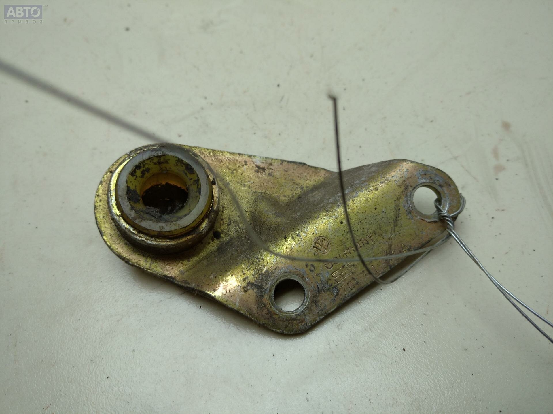 Тяга кулисы КПП Volkswagen Transporter T4