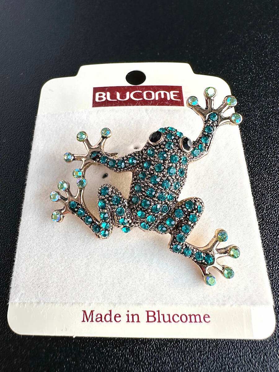 Брошь, стразы