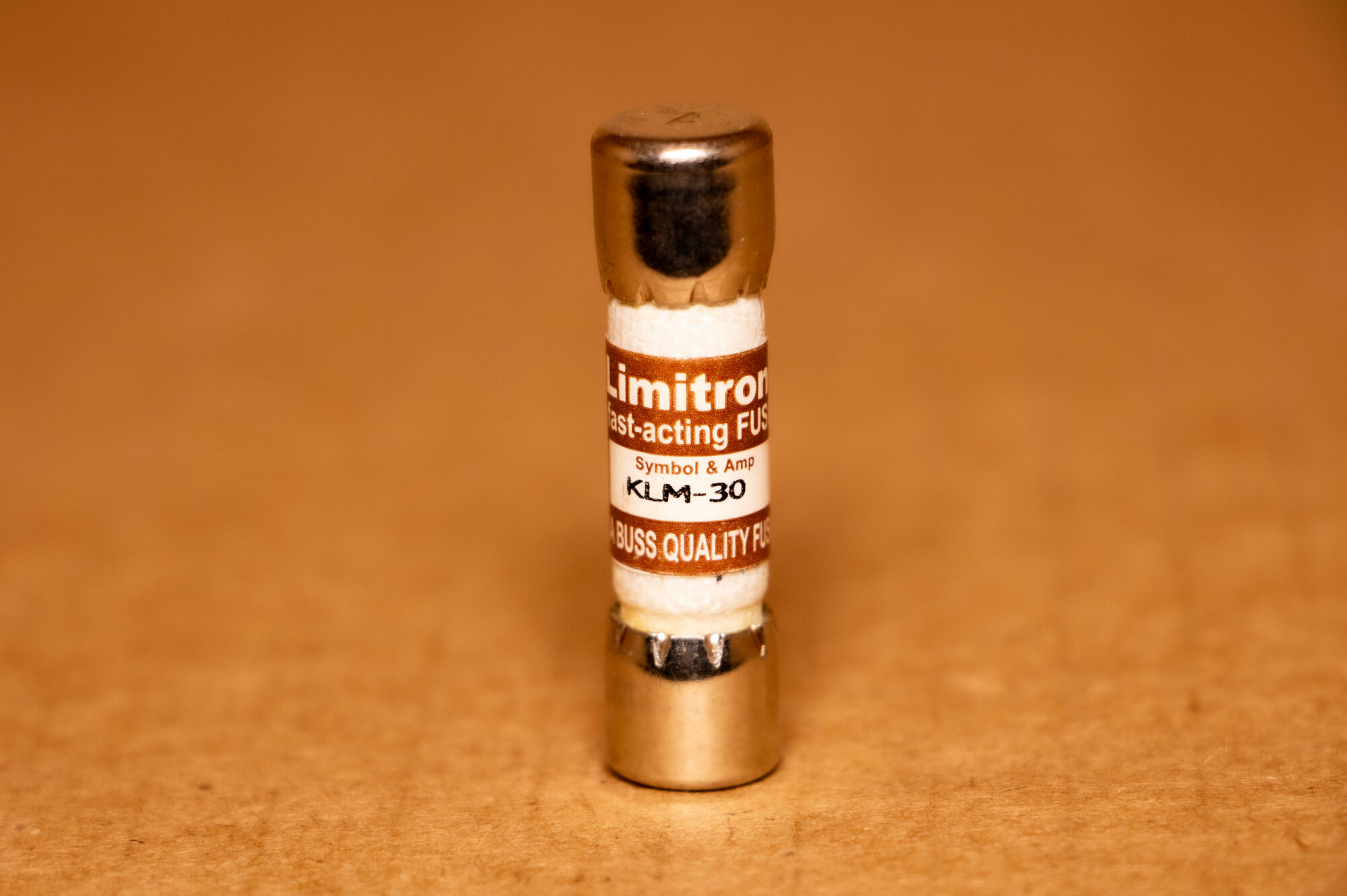 Предохранитель BUSSMANN Limitron KLM-30, керамика, 30A, 600V, цилиндрический