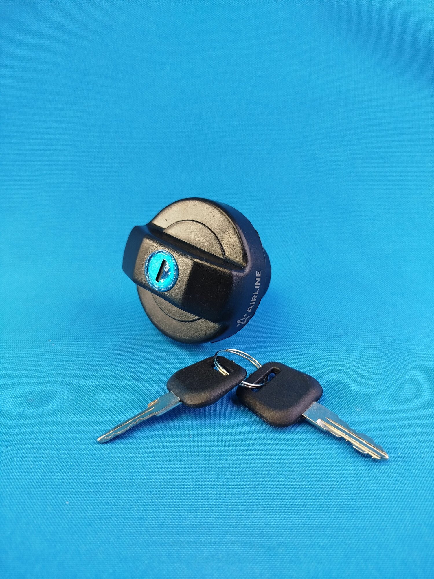 Крышка бензобака "AIRLINE" для автомобилей Газель, УАЗ Патриот с ключом