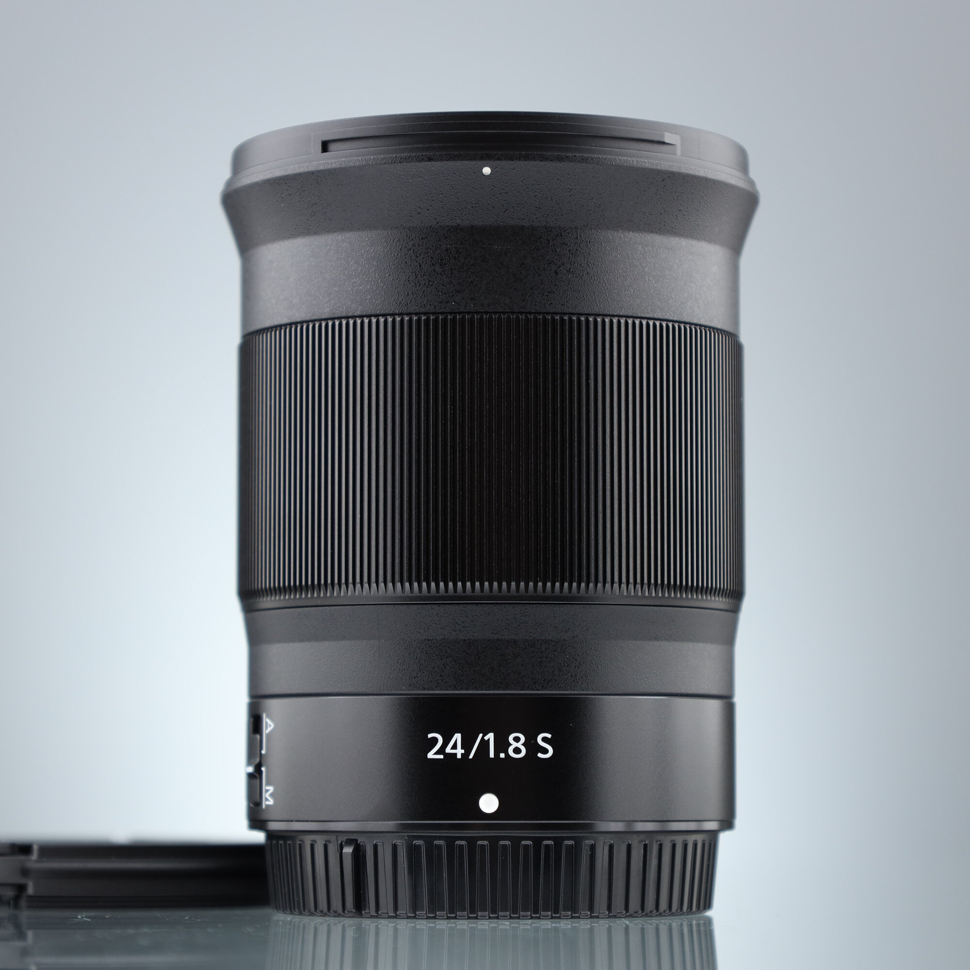 Объектив Nikon NIKKOR Z 24mm f/1.8 S